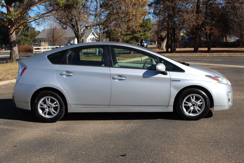 2010 Toyota Prius Photos