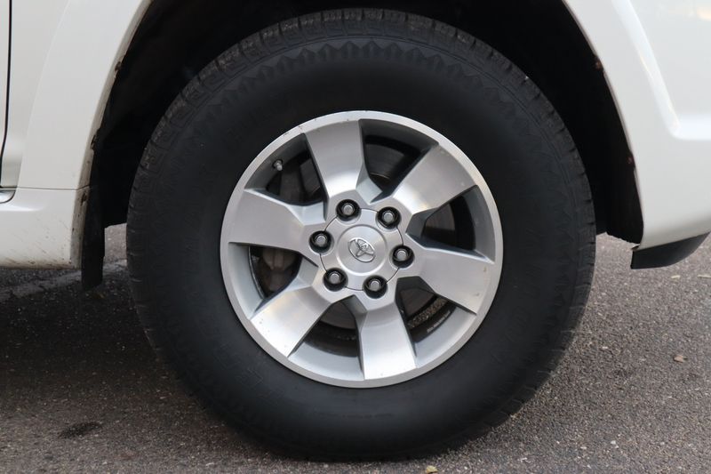 2012 Toyota 4Runner Photos