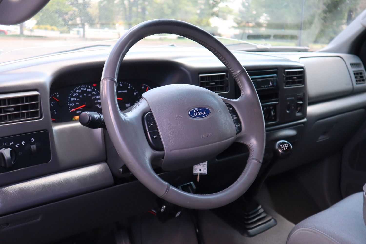 2003 Ford F-250 Super Duty Lariat | Victory Motors of Colorado