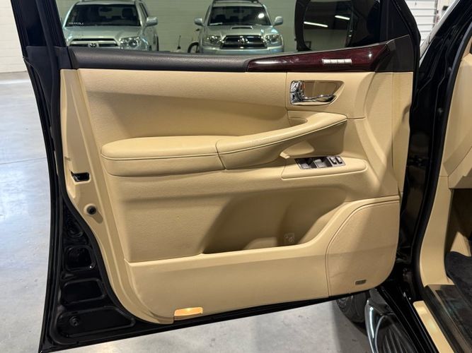 2011 Lexus LX 570 Base | Drake Motorcars