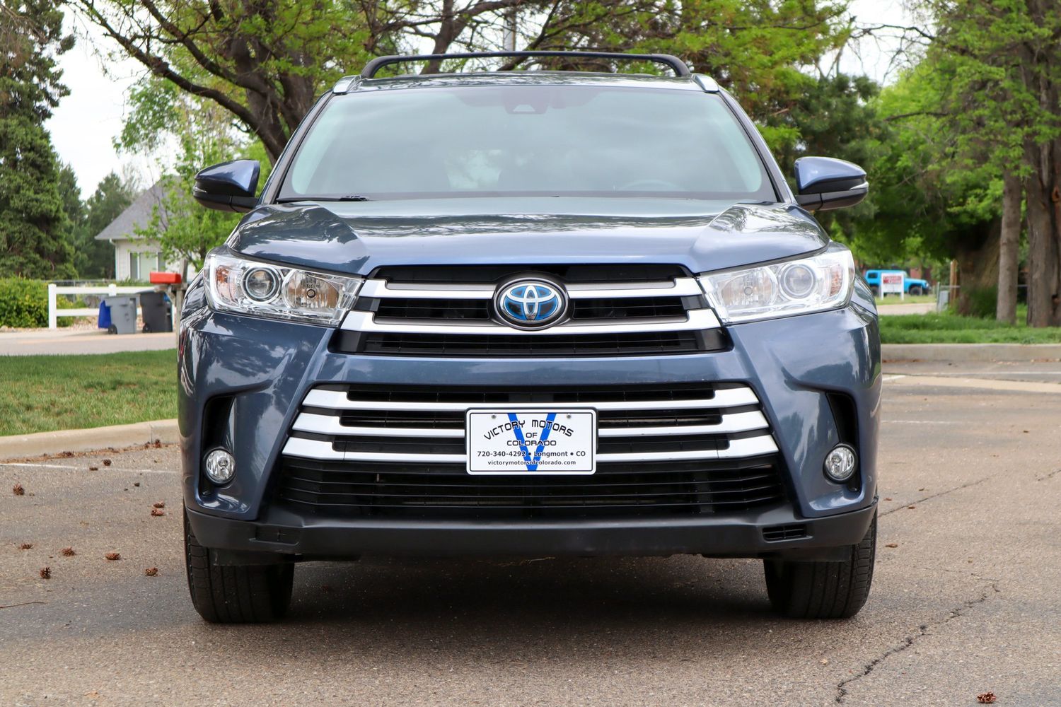 2017 Toyota Highlander Hybrid XLE | Victory Motors of Colorado