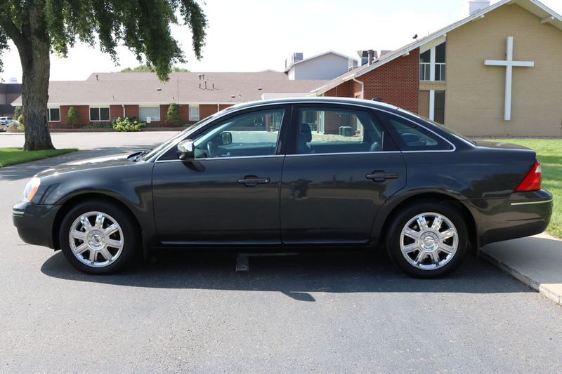 2007 Ford 500 Photos