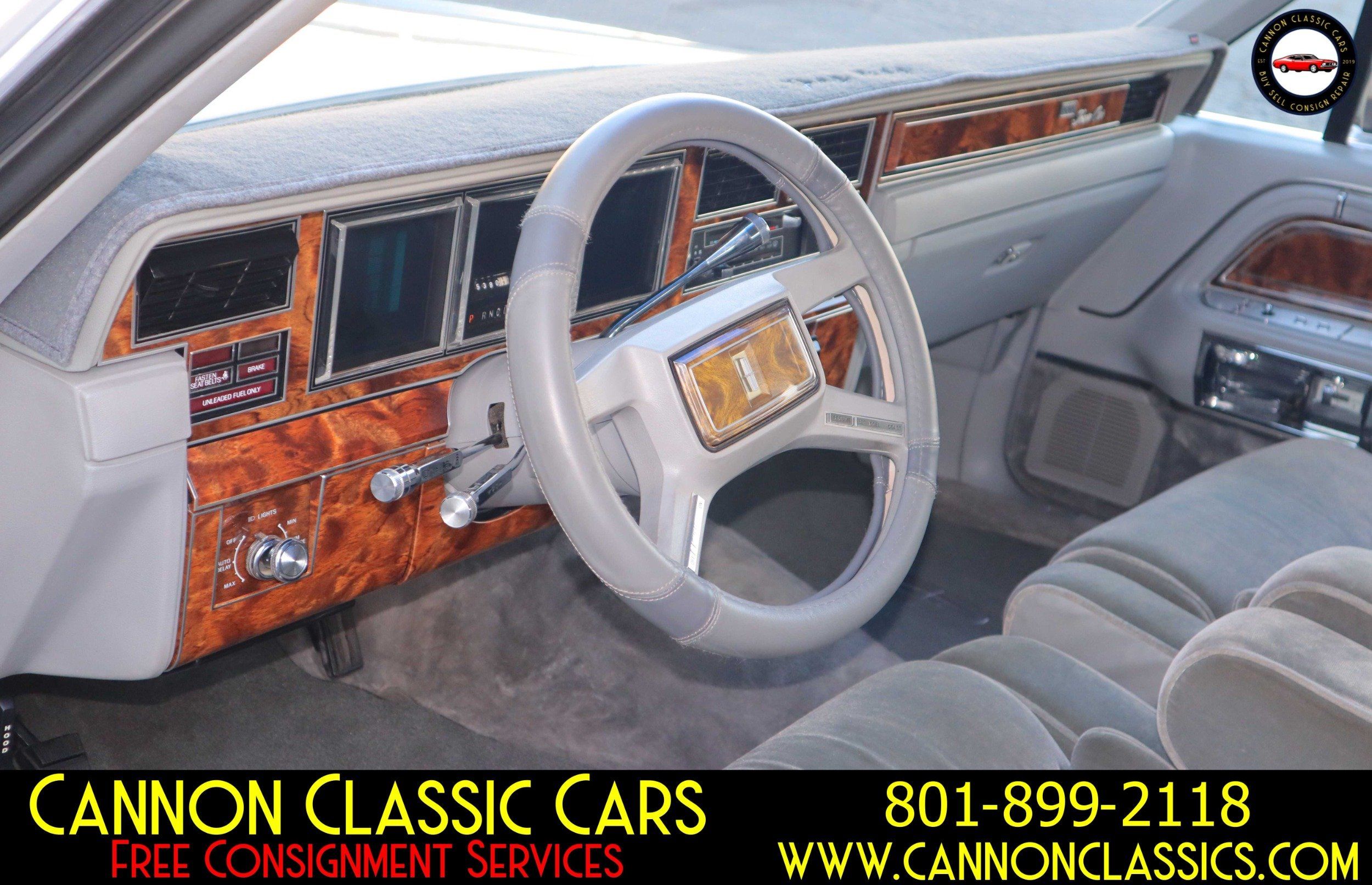 1984 Lincoln Town Car Signature | Cannon Classic Cars