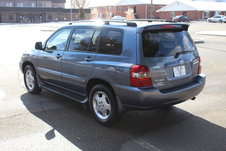 2004 Toyota Highlander Limited | Victory Motors of Colorado