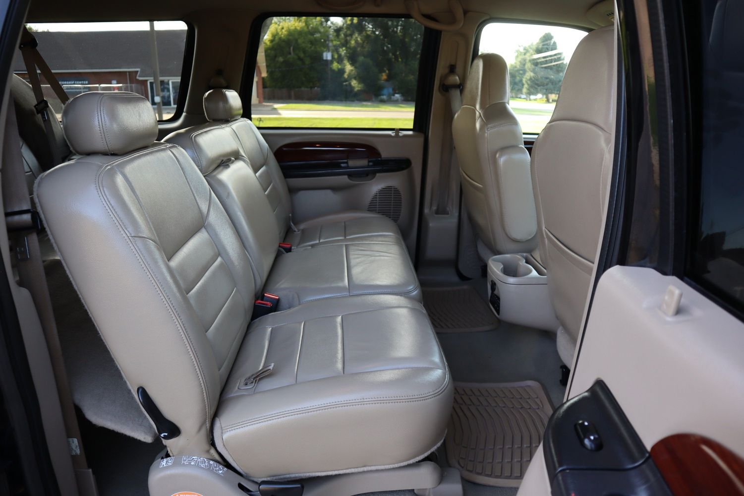 Ford Excursion Interior