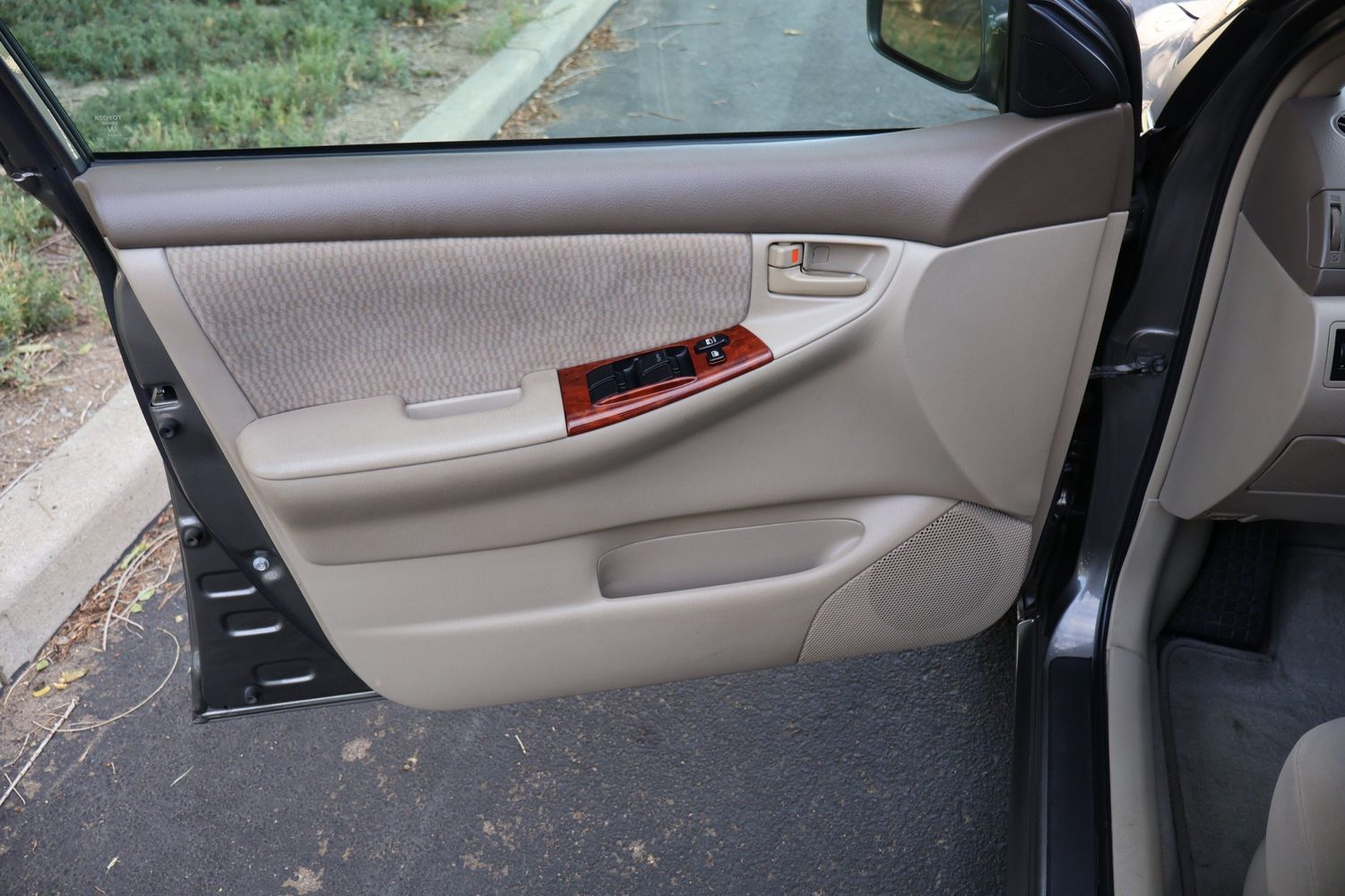 2008 Toyota Corolla le | Victory Motors of Colorado