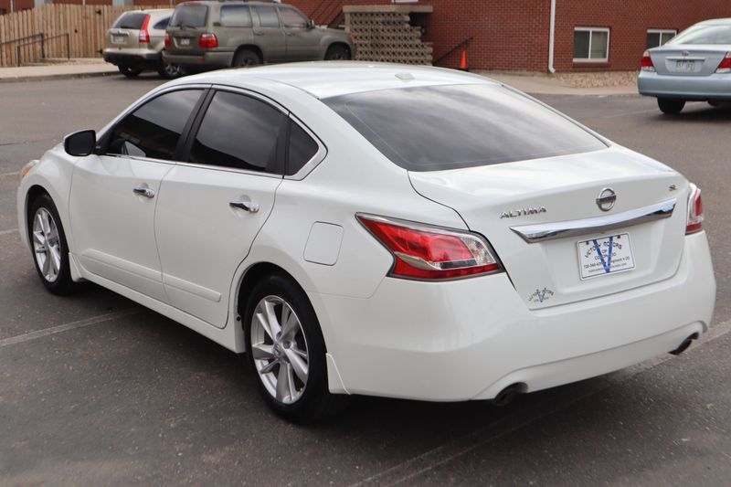 2015 Nissan Altima Photos