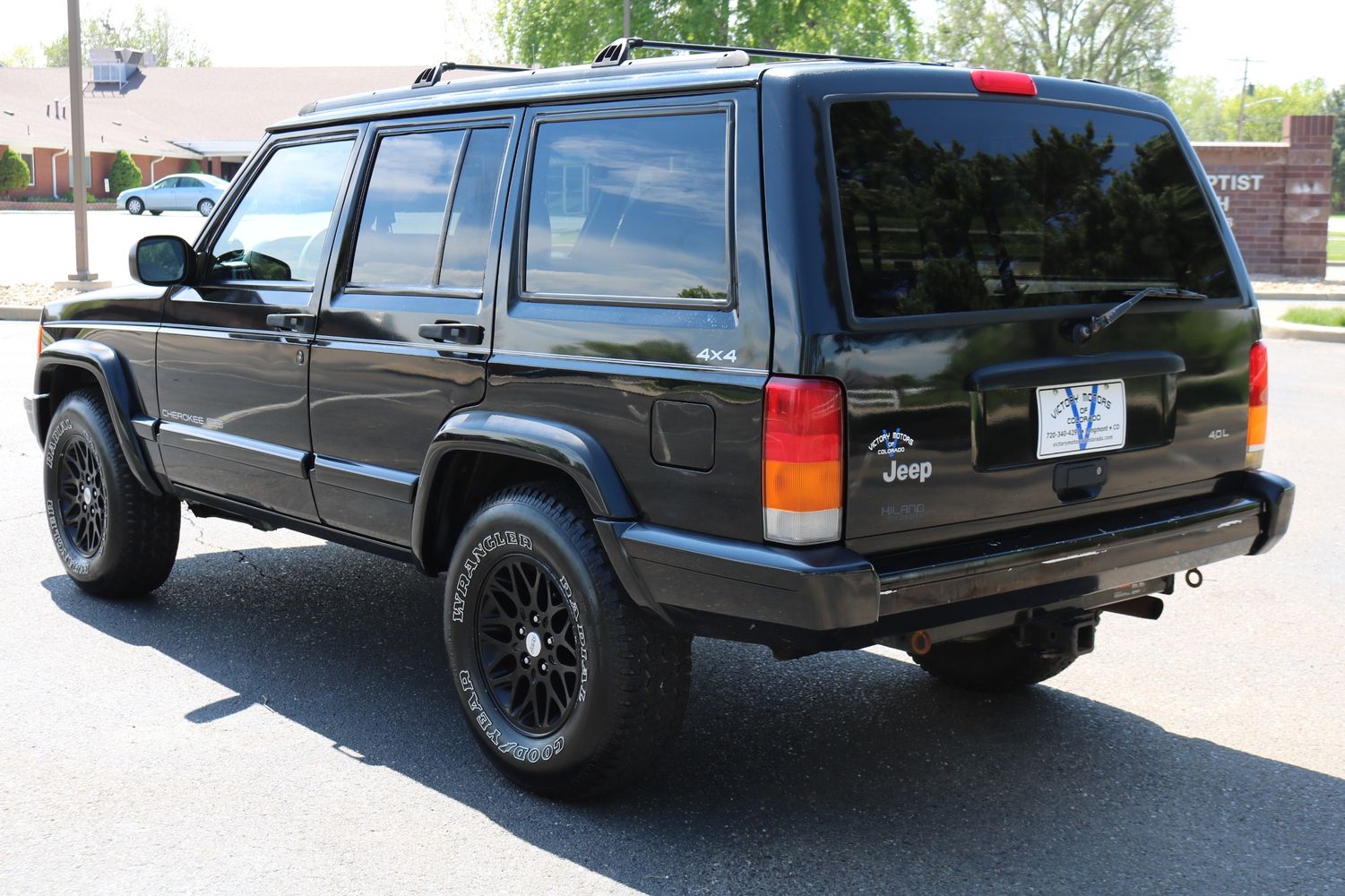 1997 Jeep Cherokee Country | Victory Motors of Colorado