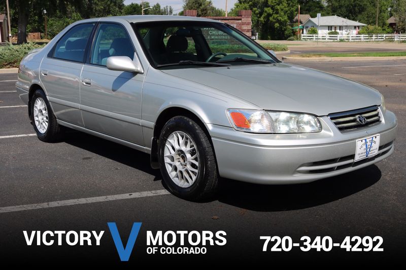 2001 Toyota Camry Photos