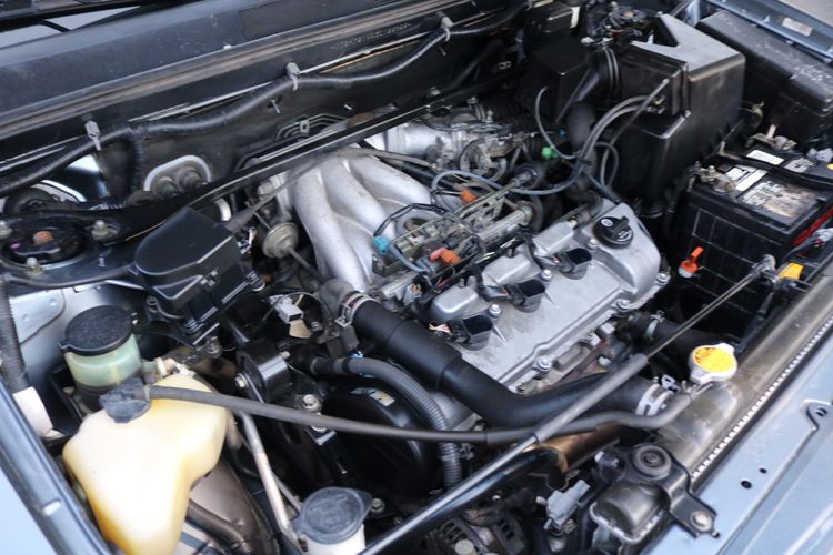 2003 Toyota Highlander AWD | Victory Motors of Colorado