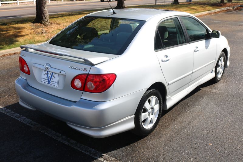 2006 Toyota Corolla Photos