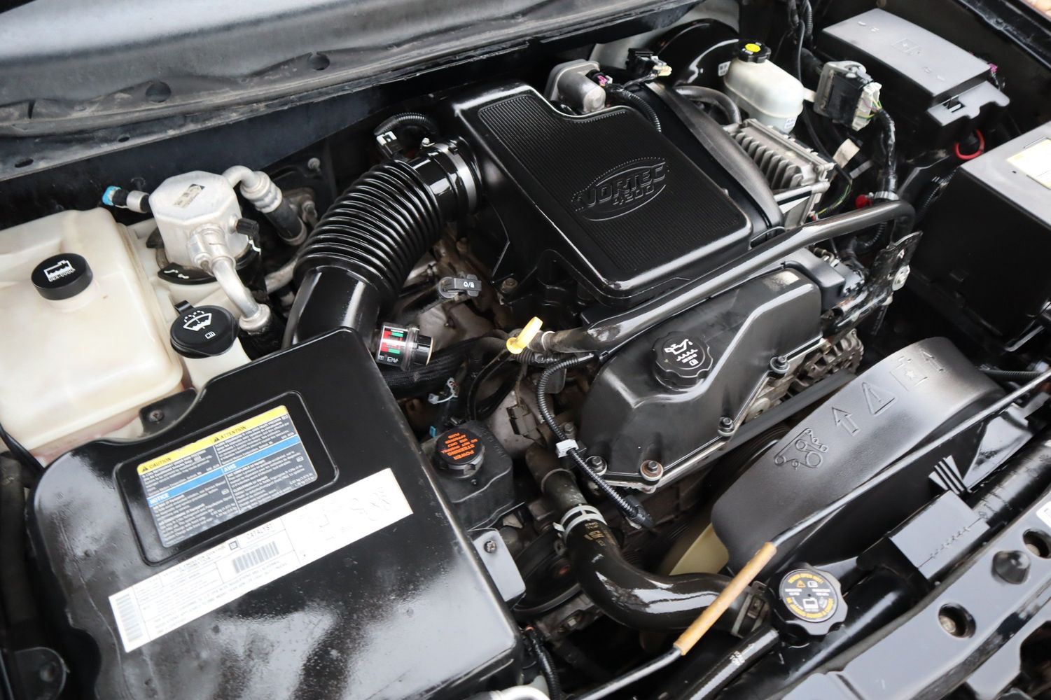 2002 GMC Envoy SLE | Victory Motors of Colorado