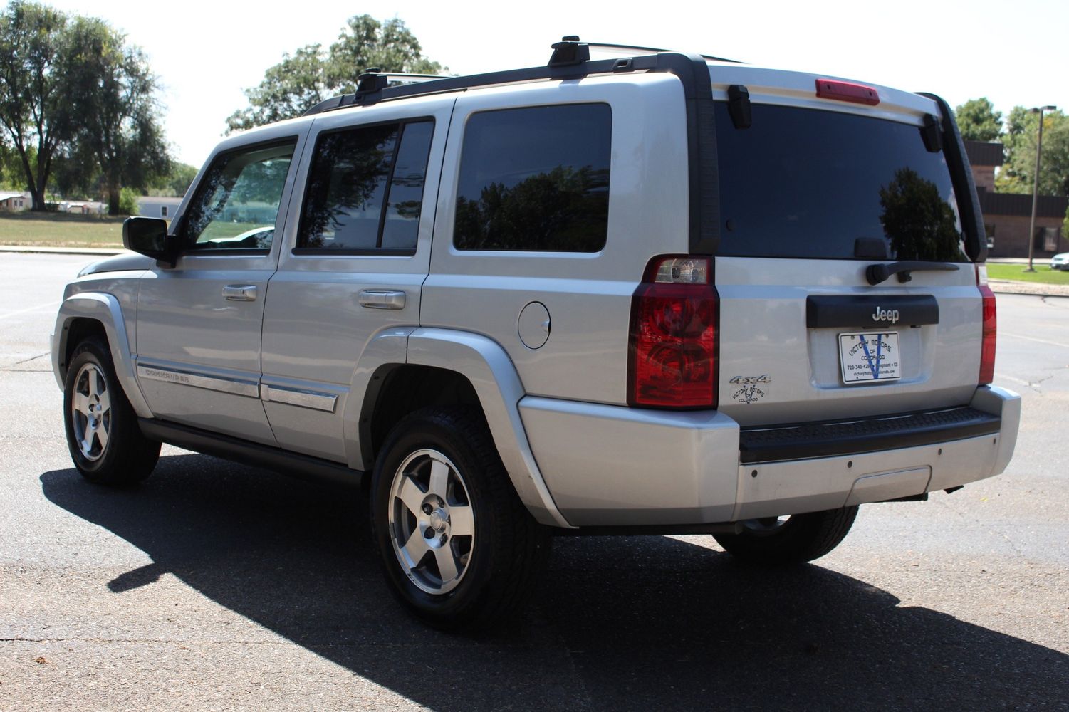 2010 Jeep Commander Sport | Victory Motors of Colorado