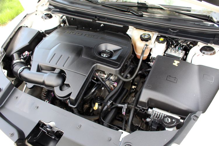 2011 Chevrolet Malibu LTZ | Victory Motors of Colorado