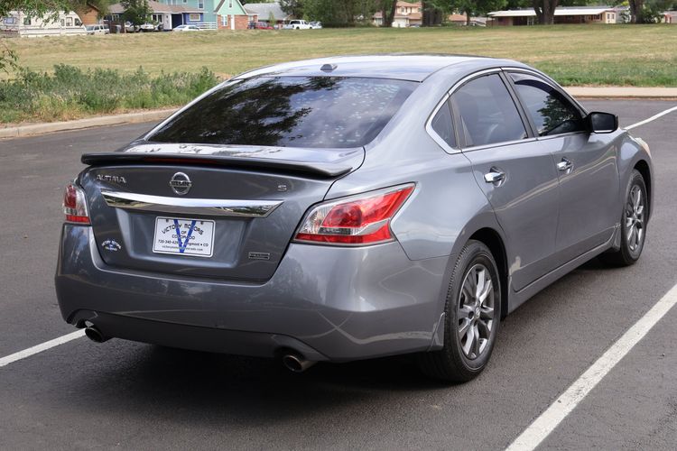 2015 Nissan Altima 2.5 S | Victory Motors of Colorado