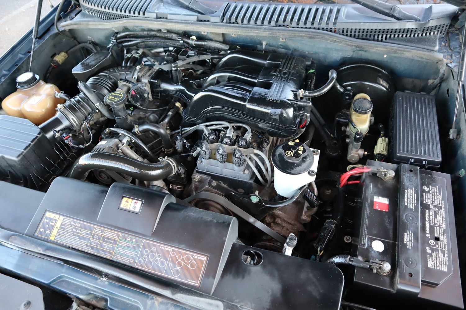 2004 Ford Explorer XLS | Victory Motors of Colorado