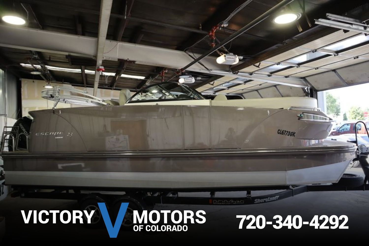 2018 LARSON ESCAPE PONTOON | Victory Motors of Colorado