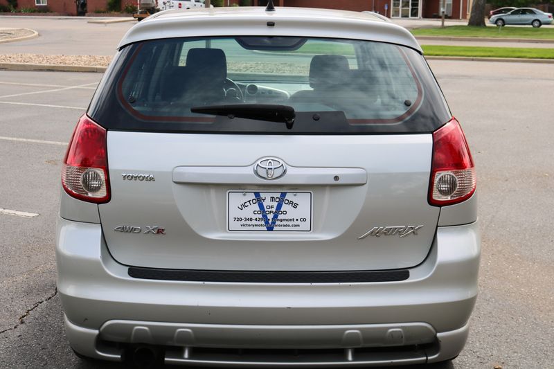 2004 Toyota Matrix Photos