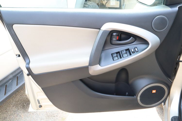 2007 Toyota RAV4 Limited | Victory Motors of Colorado