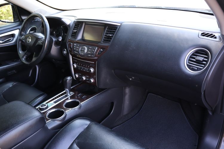 2016 Nissan Pathfinder SL | Victory Motors of Colorado