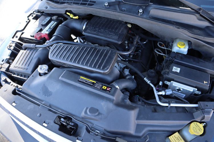 2005 Dodge Durango SXT | Victory Motors of Colorado