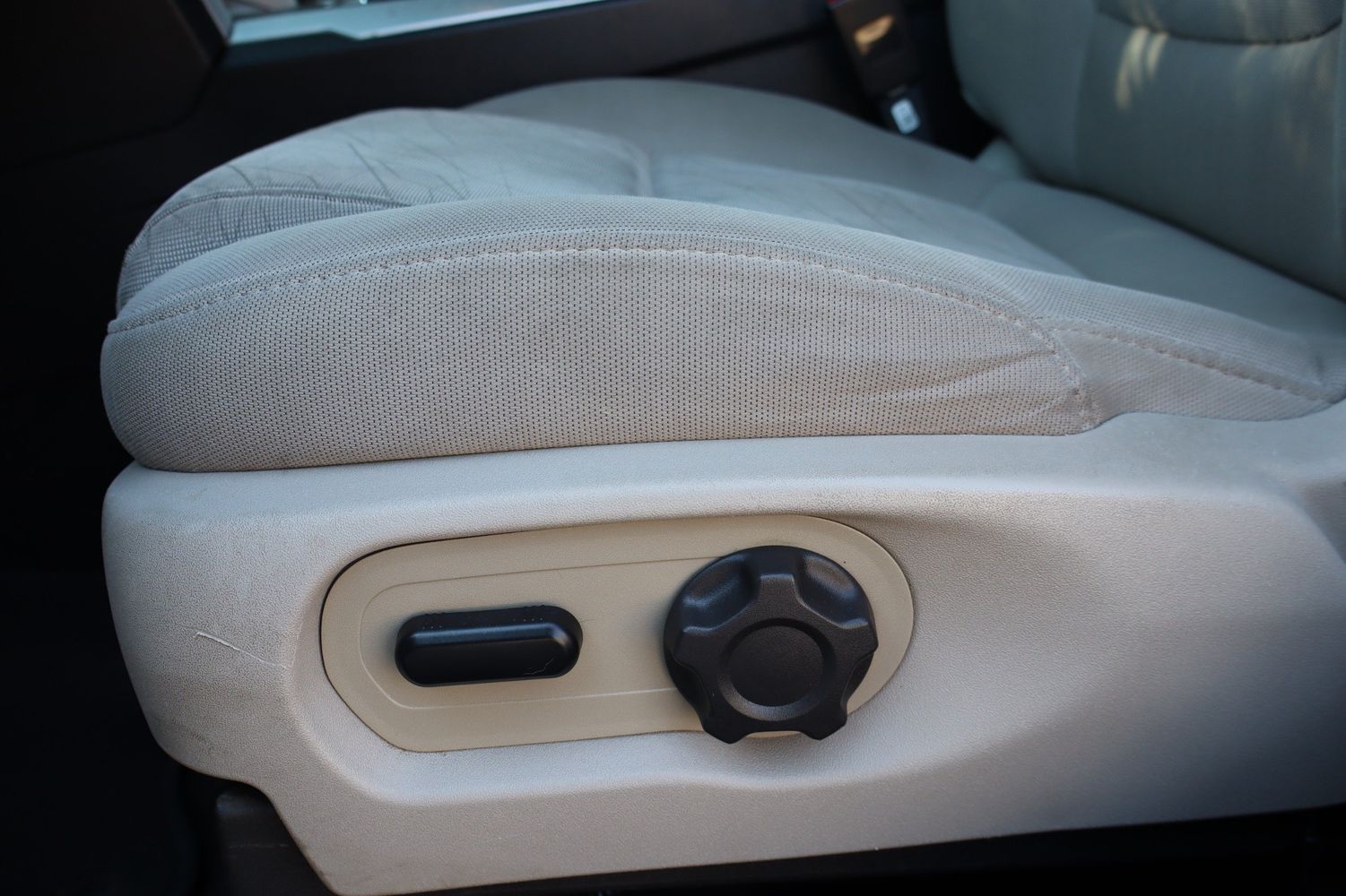 2014 Ford Explorer Base | Victory Motors of Colorado