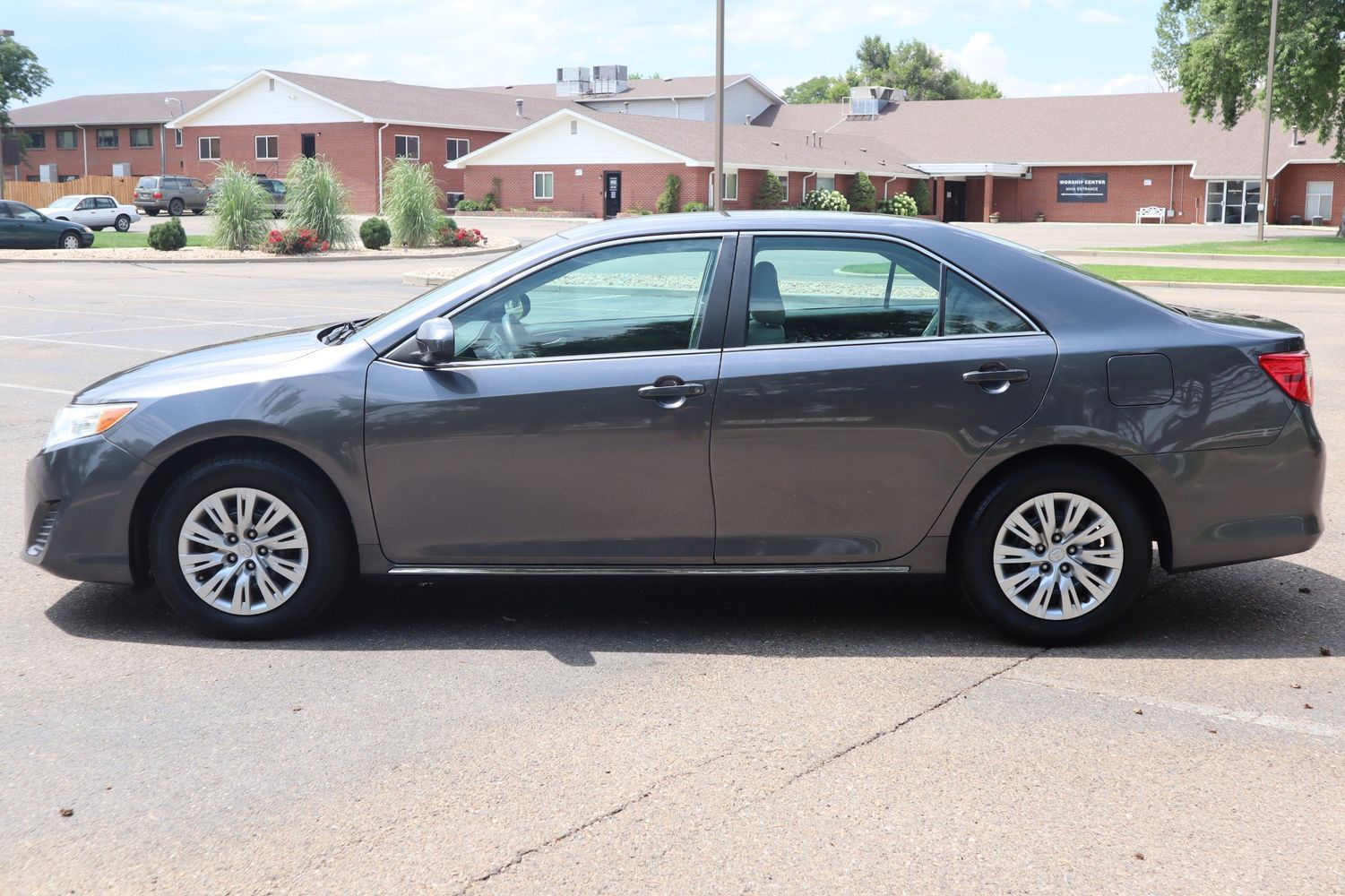 2014 Toyota Camry LE | Victory Motors of Colorado