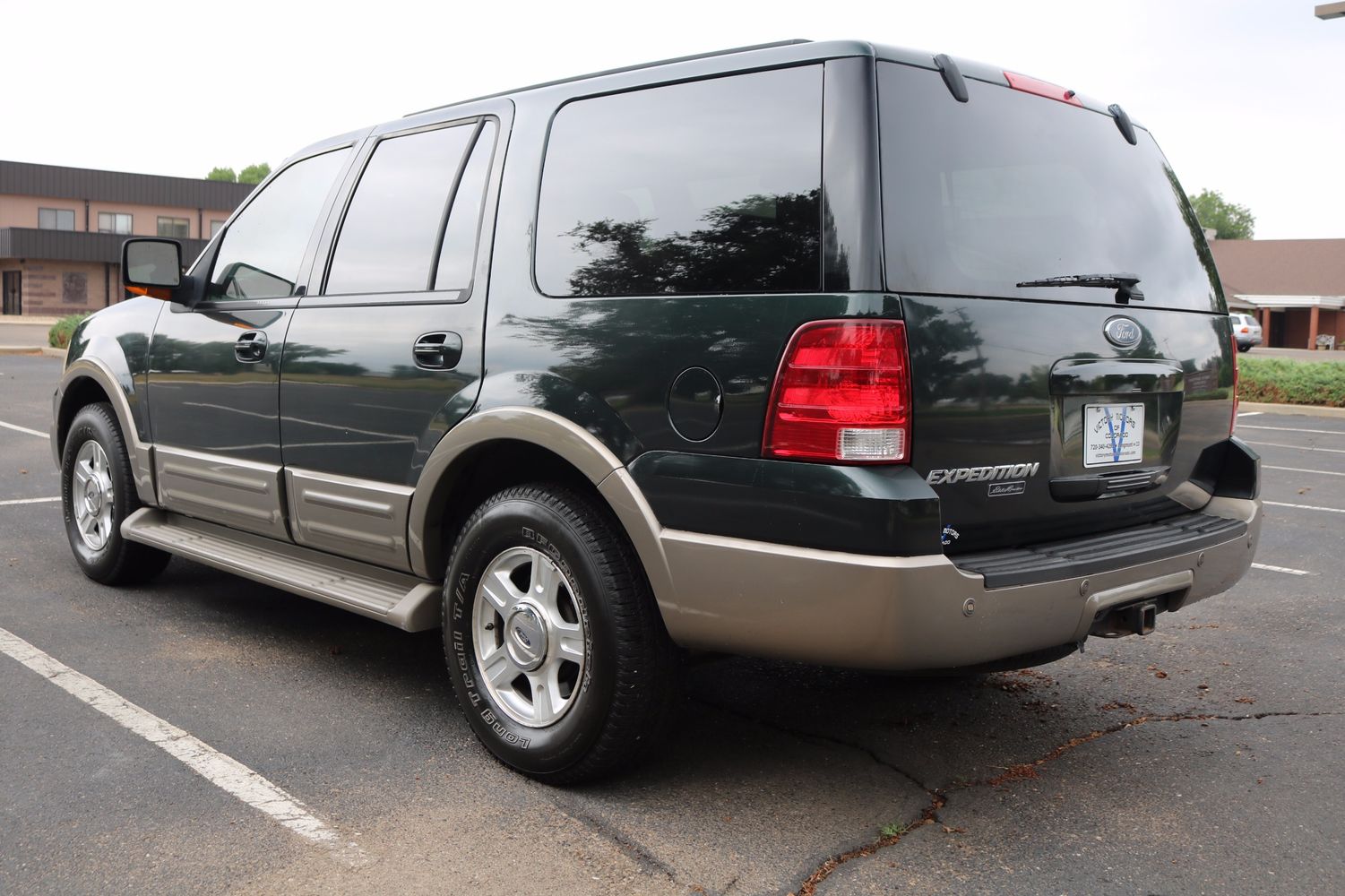 2004 Ford Expedition Eddie Bauer | Victory Motors of Colorado