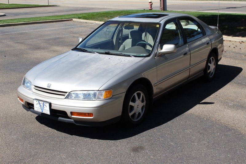 1994 Honda Accord Photos