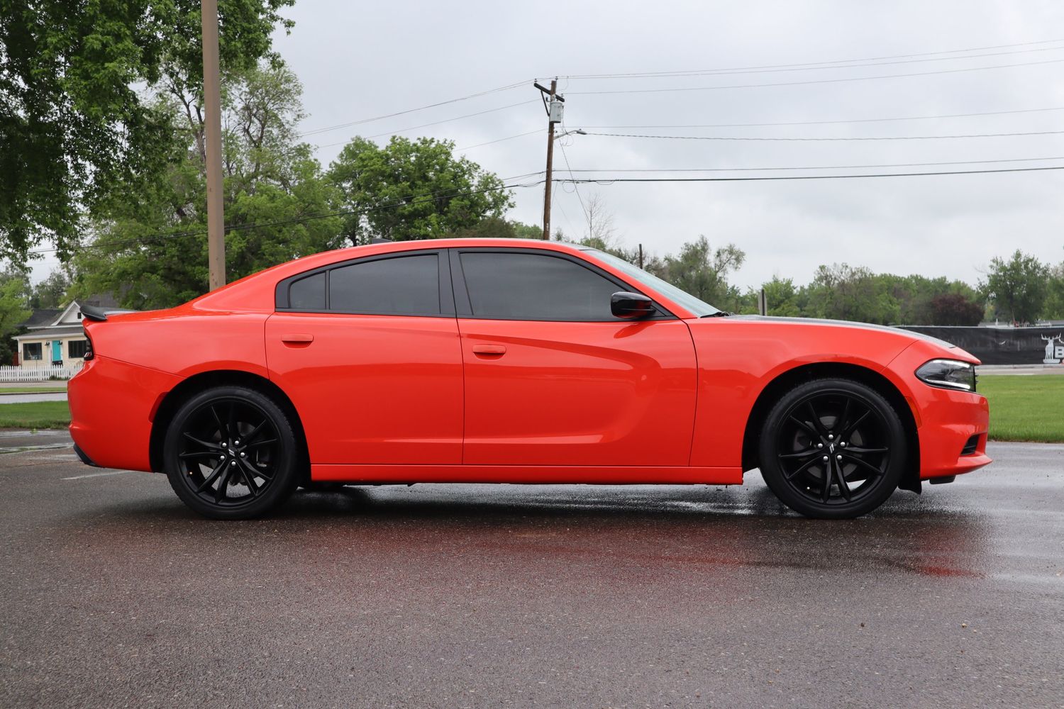 2018 Dodge Charger SXT Plus | Victory Motors of Colorado