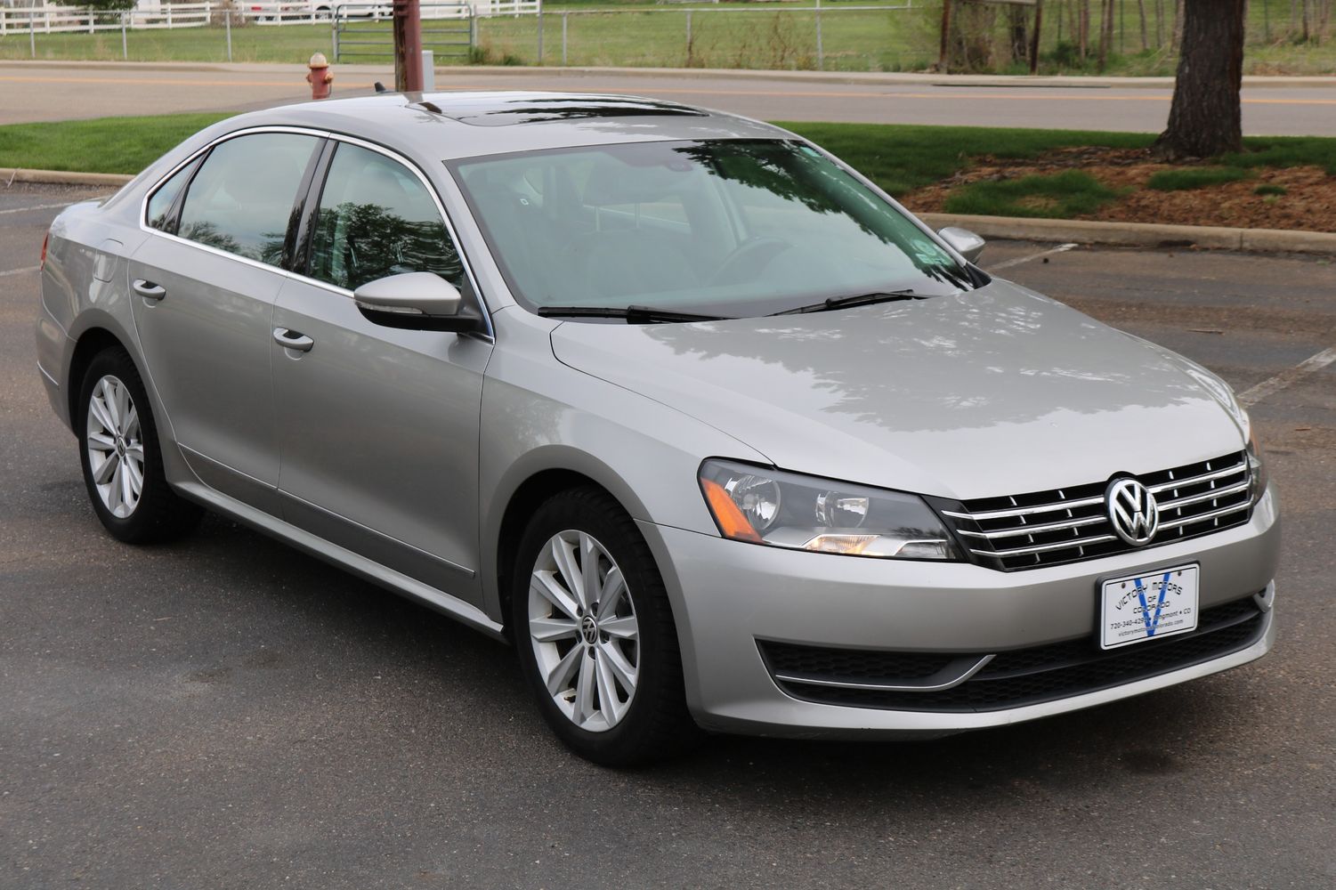 2012 Volkswagen Passat SEL | Victory Motors of Colorado