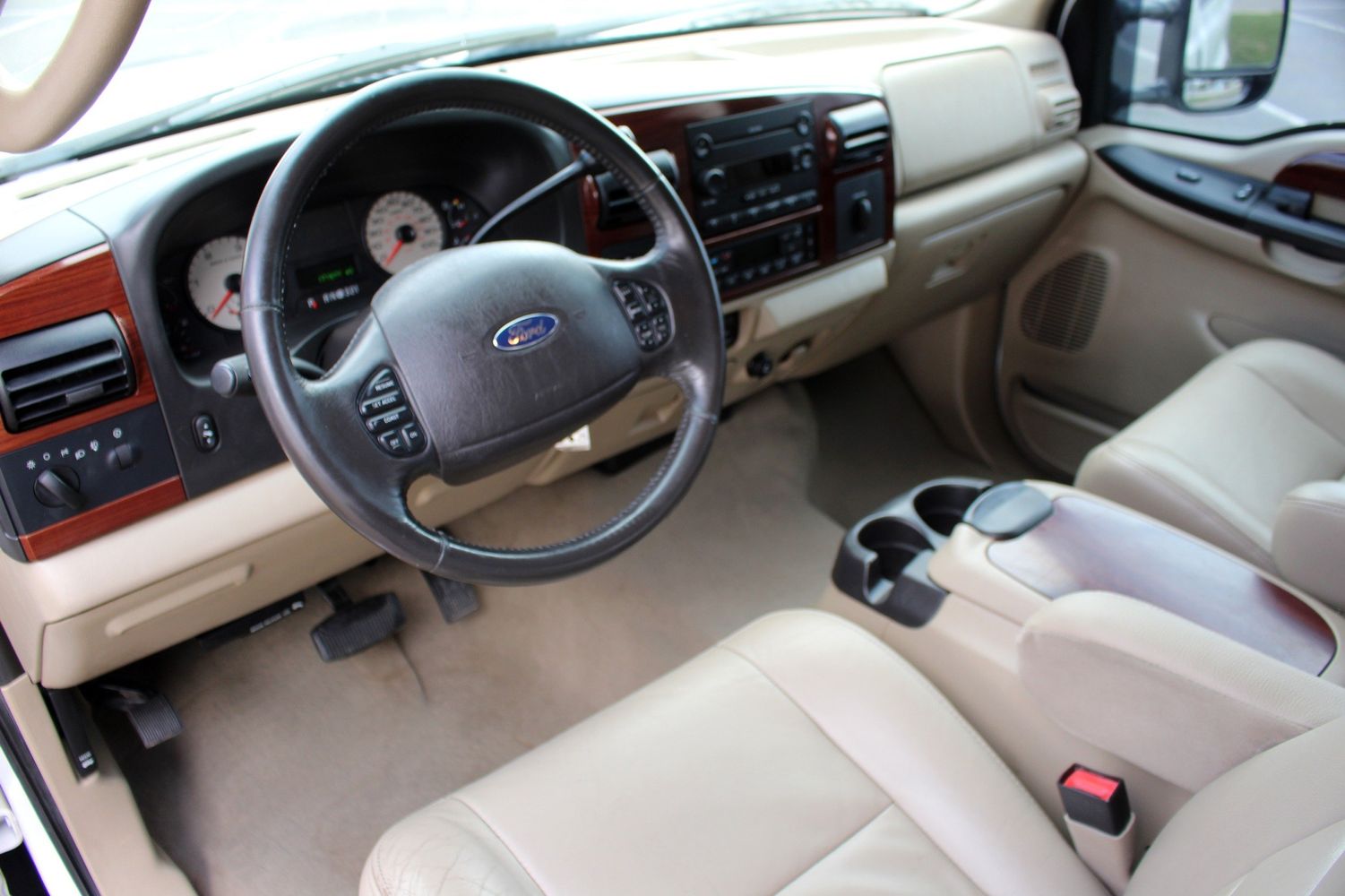 2006 Ford F-250 Super Duty Lariat | Victory Motors of Colorado