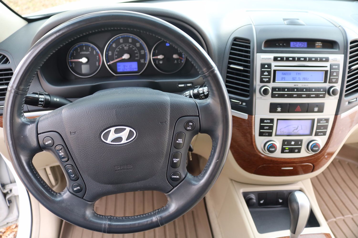 2007 Hyundai Santa Fe Limited | Victory Motors of Colorado