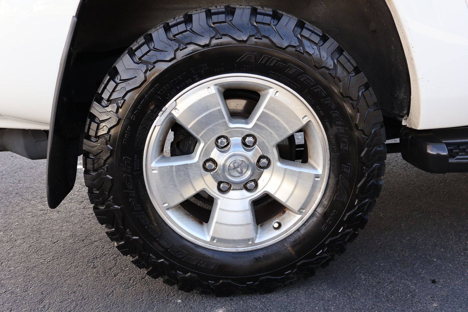 2005 Toyota 4Runner | Victory Motors of Colorado