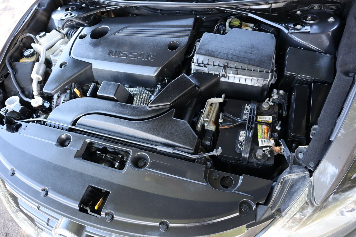 2016 Nissan Altima 2.5 SV | Victory Motors of Colorado
