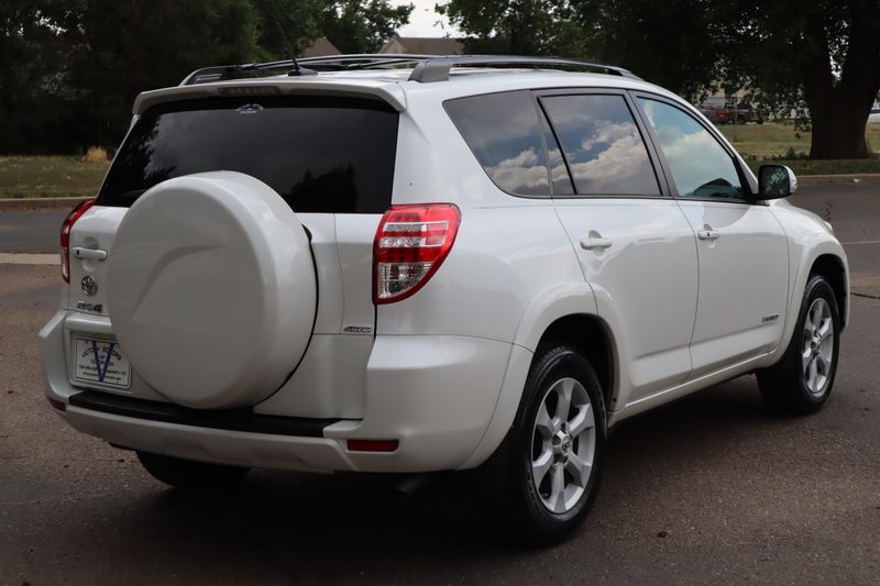 2011 Toyota RAV4 Photos