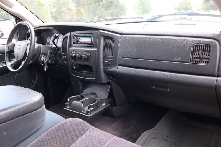 2004 Dodge Ram 1500 SLT | Victory Motors of Colorado