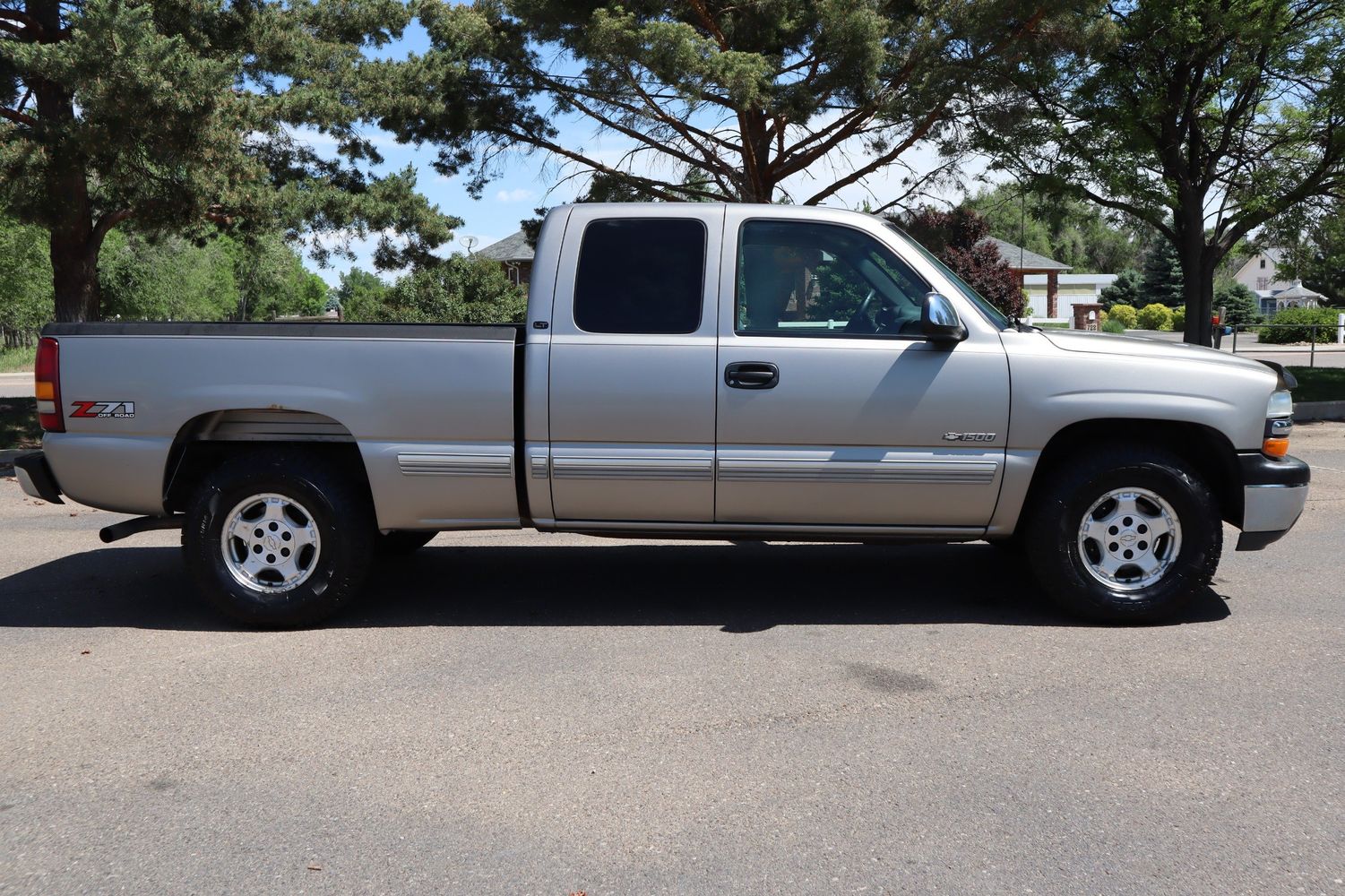 2000 Chevrolet Silverado 1500 LT | Victory Motors of Colorado