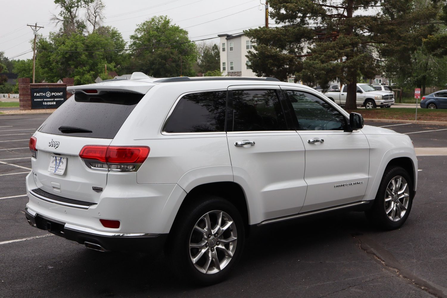 2014 Jeep Grand Cherokee Summit | Victory Motors of Colorado