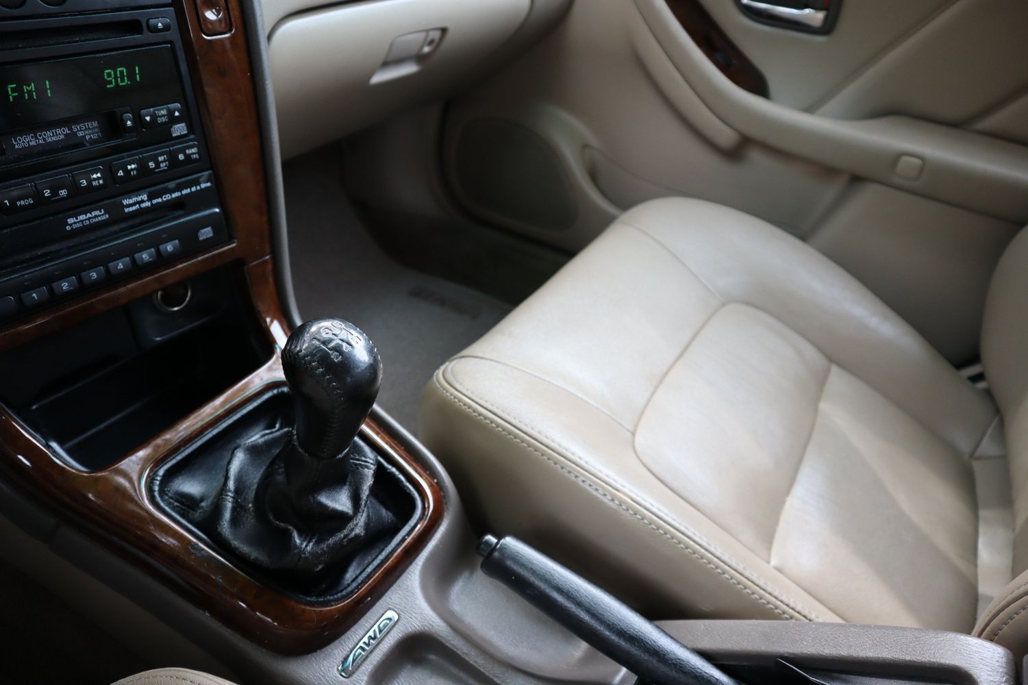 2001 Subaru Outback Limited | Victory Motors of Colorado