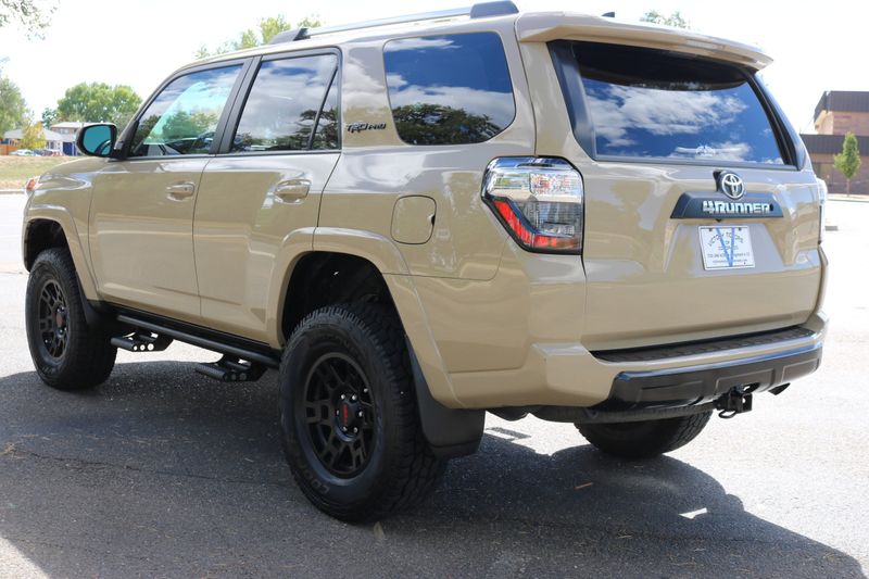 2016 Toyota 4Runner Photos