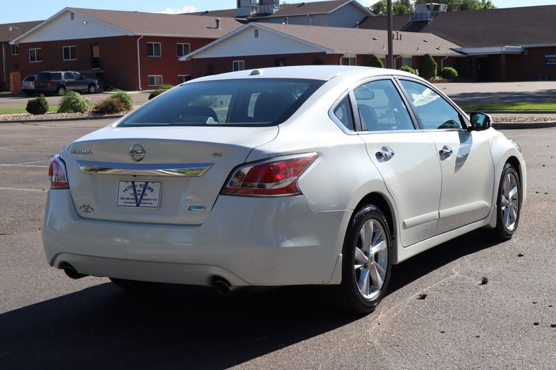 2014 Nissan Altima Photos