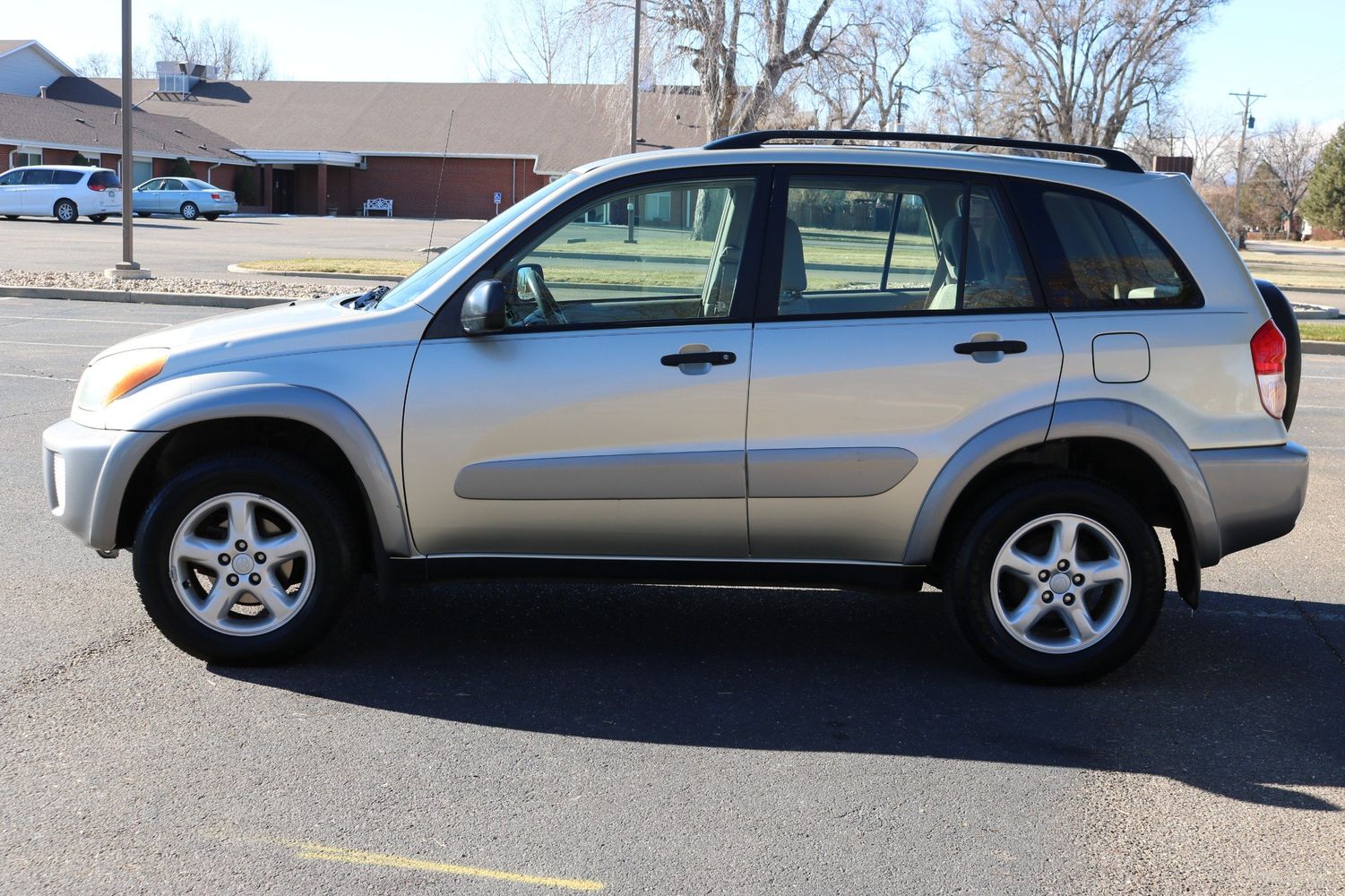 2003 Toyota RAV4 AWD | Victory Motors of Colorado