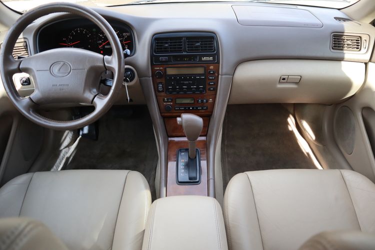 2000 Lexus ES 300 Base | Victory Motors of Colorado