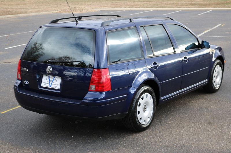 2002 Volkswagen Jetta Photos