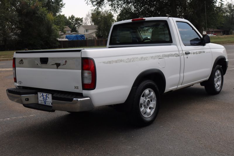 1998 Nissan Frontier Photos