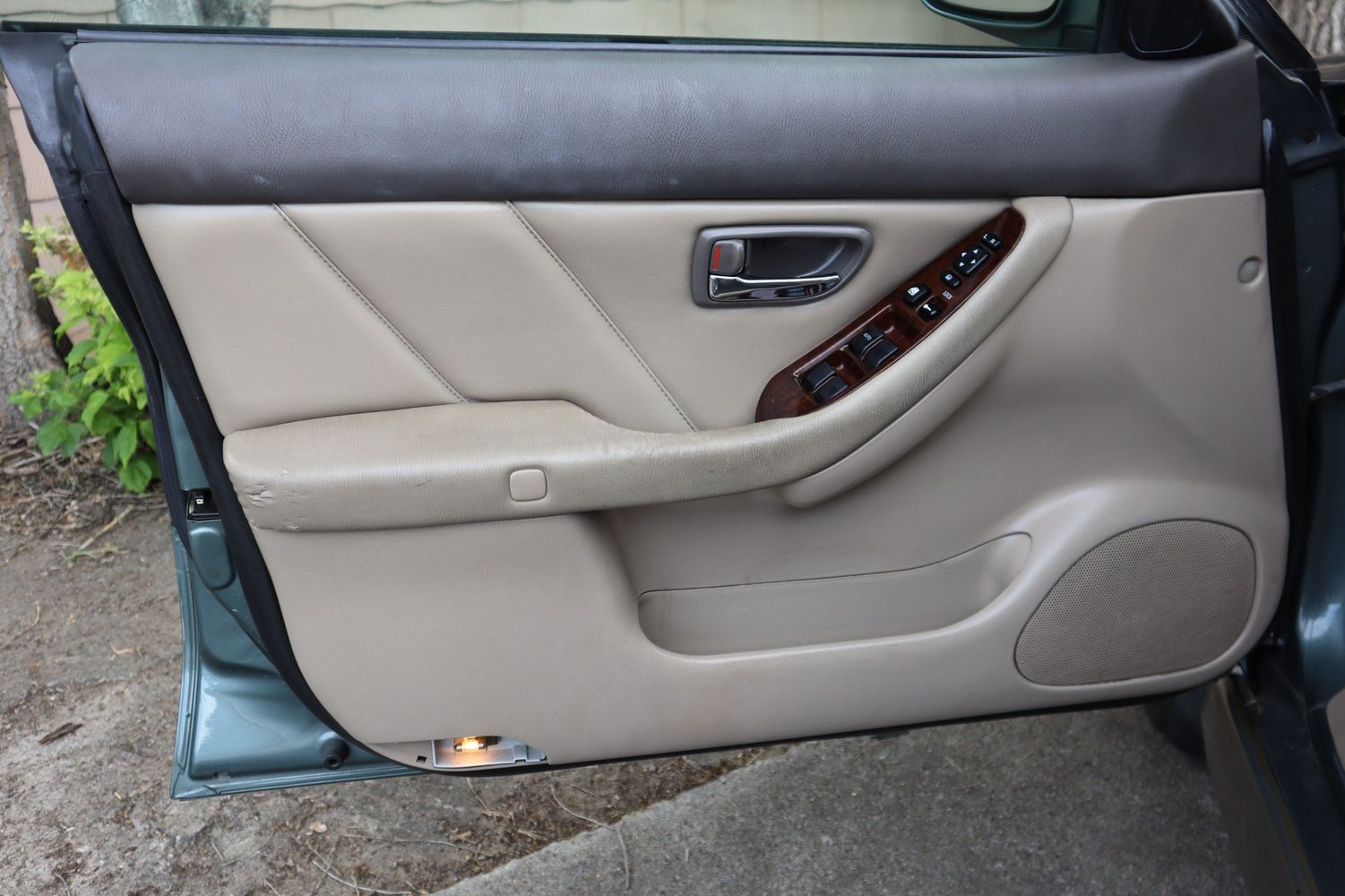 2001 Subaru Outback Limited | Victory Motors of Colorado