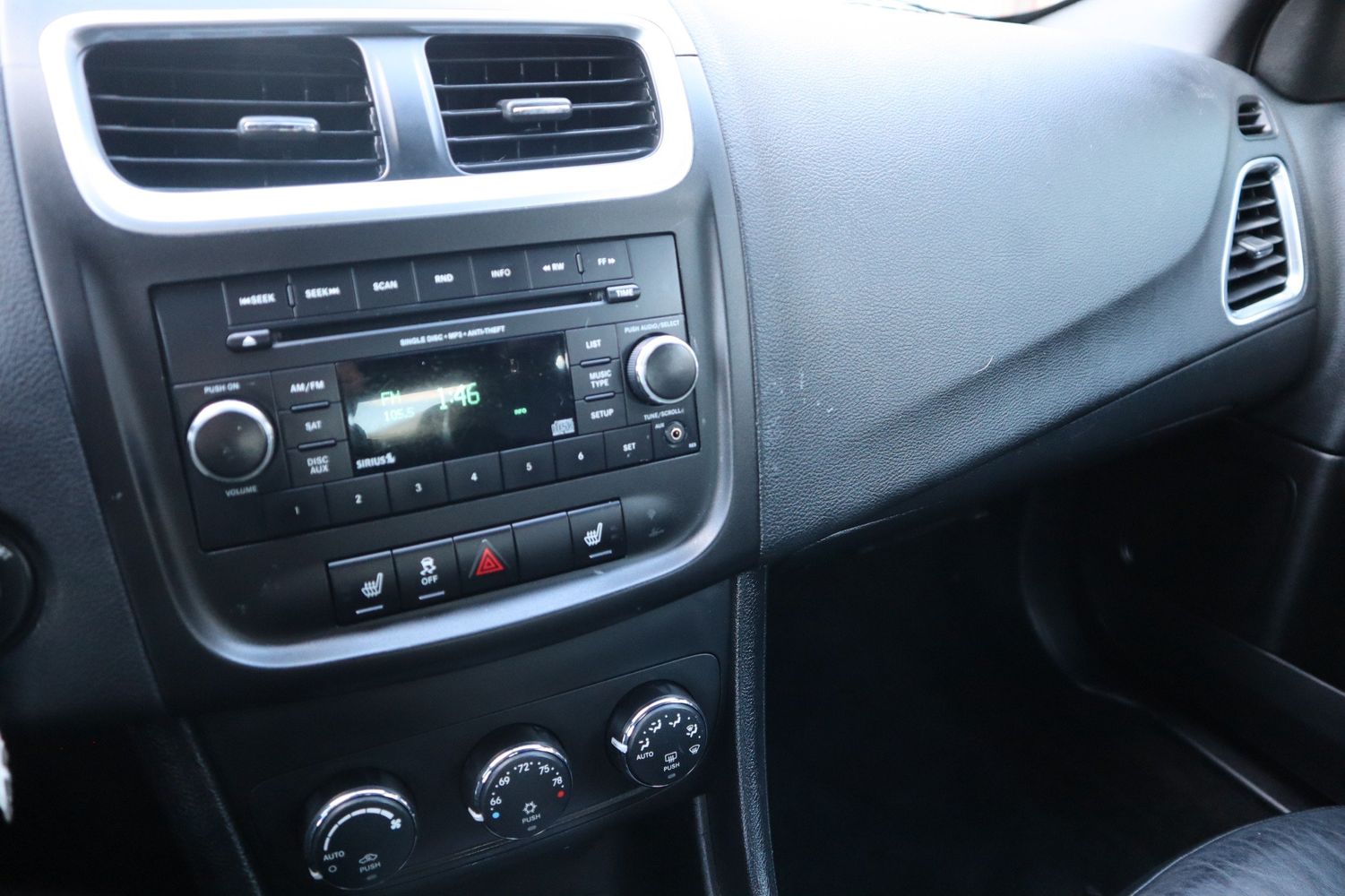 2014 Dodge Avenger SXT | Victory Motors of Colorado