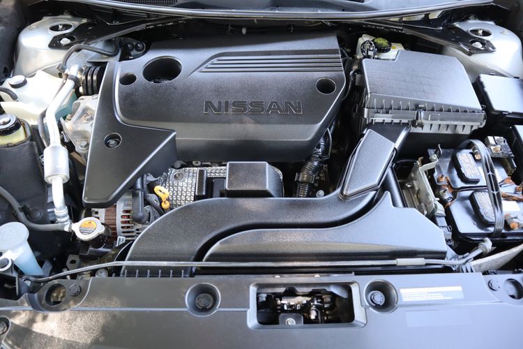 2016 Nissan Altima 2.5 | Victory Motors of Colorado