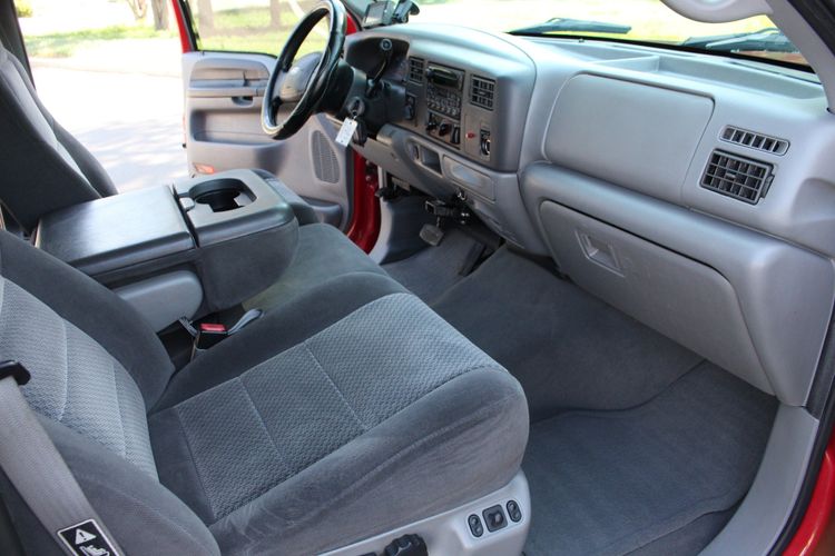 2002 Ford F-250 Super Duty XLT | Victory Motors of Colorado